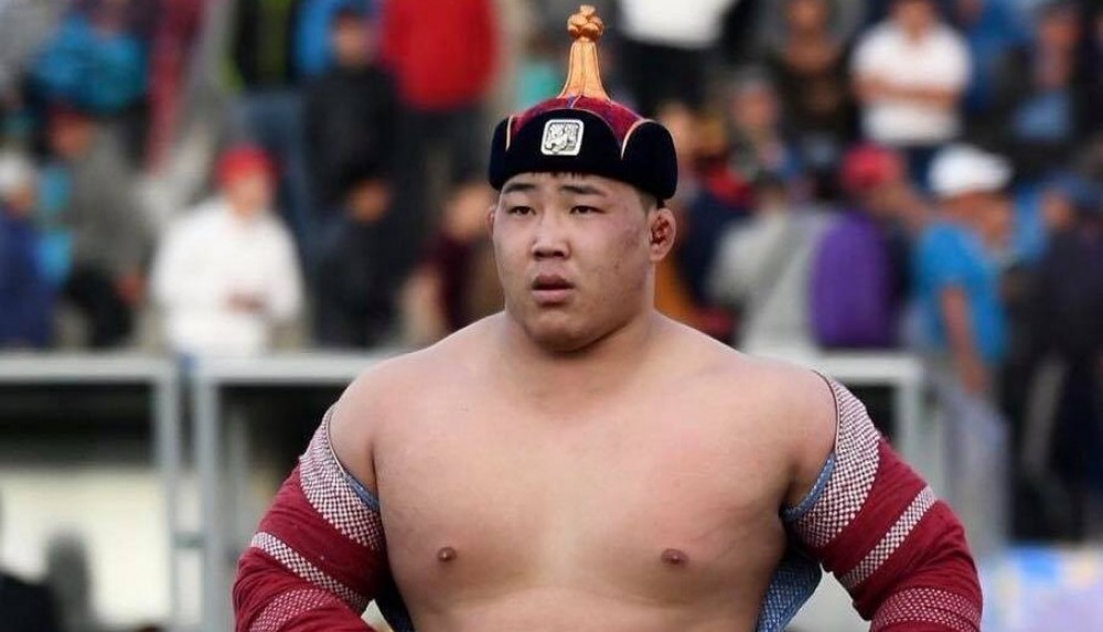 САР ШИНИЙН БАРИЛДААНД УЛСЫН АВАРГА О ХАНГАЙ ТҮРҮҮЛЛЭЭ